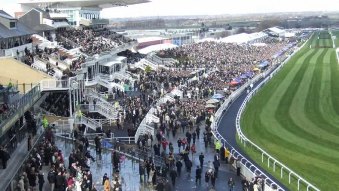 Aintree Grand National: the famous steeplechase won 3 times by Red Rum